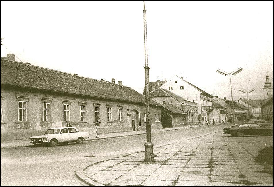 SITNICE (NE) ČINE POVIJEST